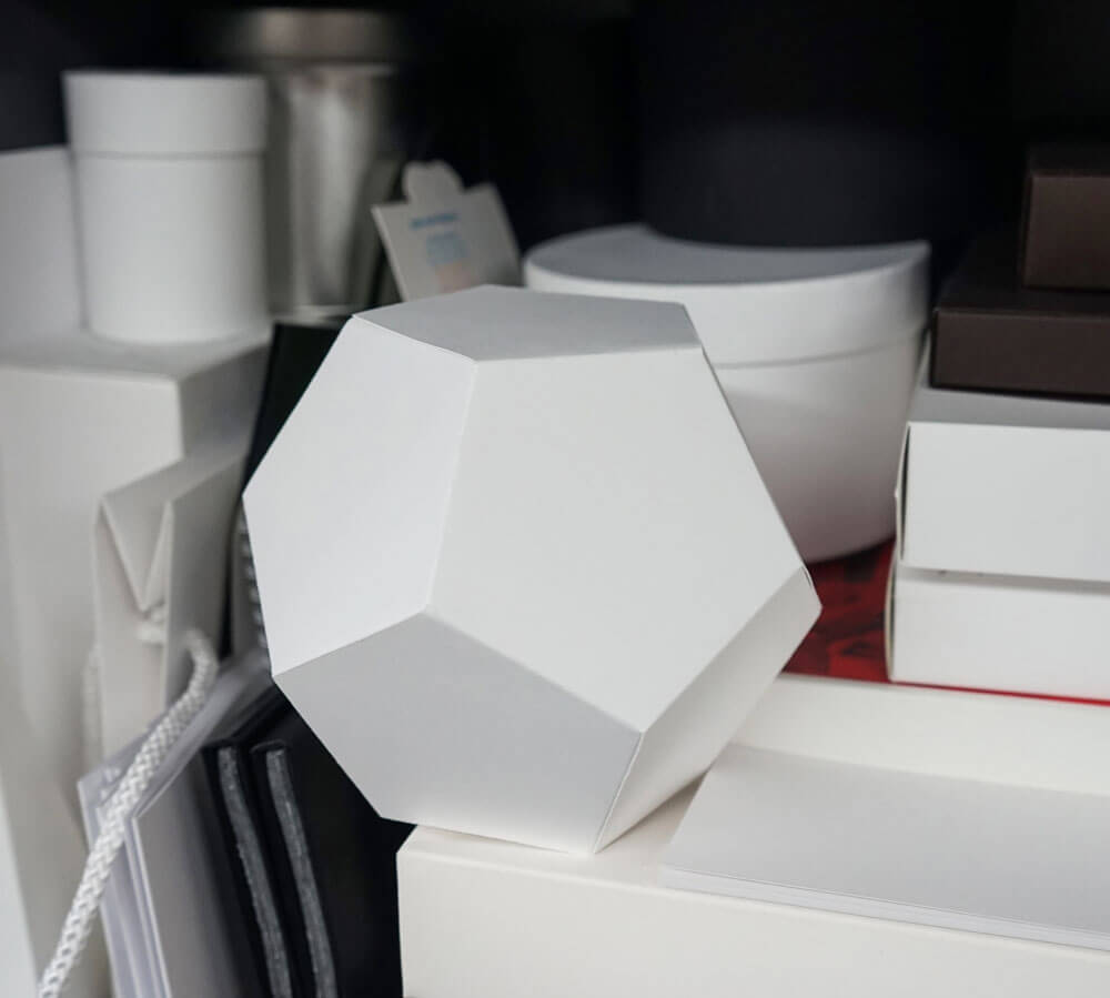 Packaging mockup - Polygravia